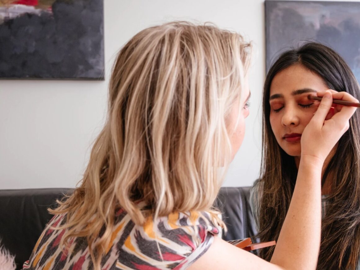Makeup: Gode råd til makeup, som holder hele dagen • Maries Verden